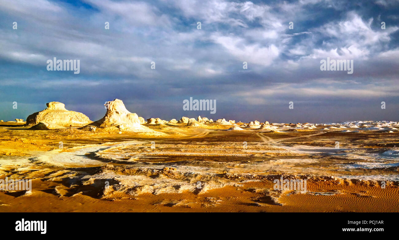 Abstract nature sculptures in White desert, Sahara, Egypt Stock Photo ...