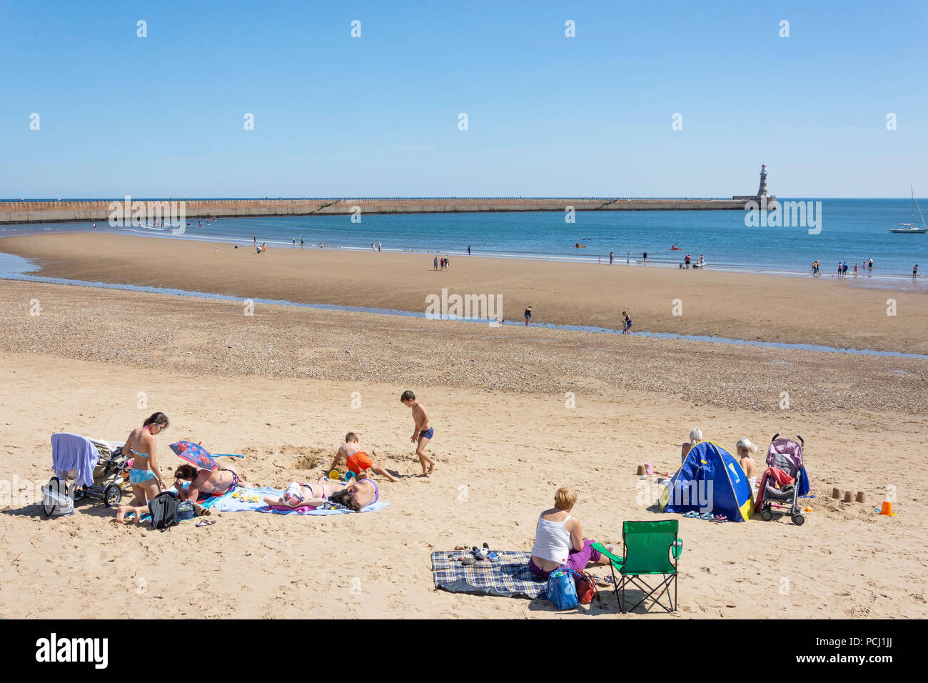 Sunderland Beach High Resolution Stock Photography and Images - Alamy