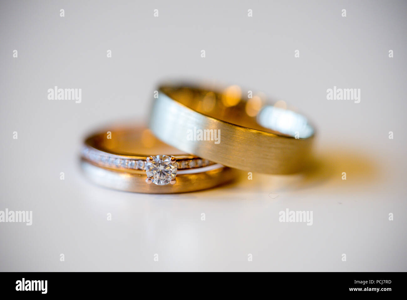 Wedding decoration and flowers with wedding rings Stock Photo - Alamy