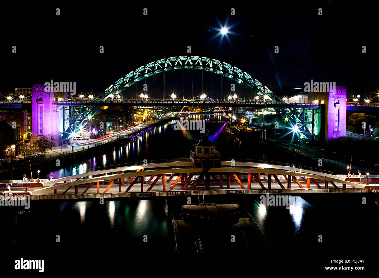 Modern bridges and cities hi-res stock photography and images - Alamy