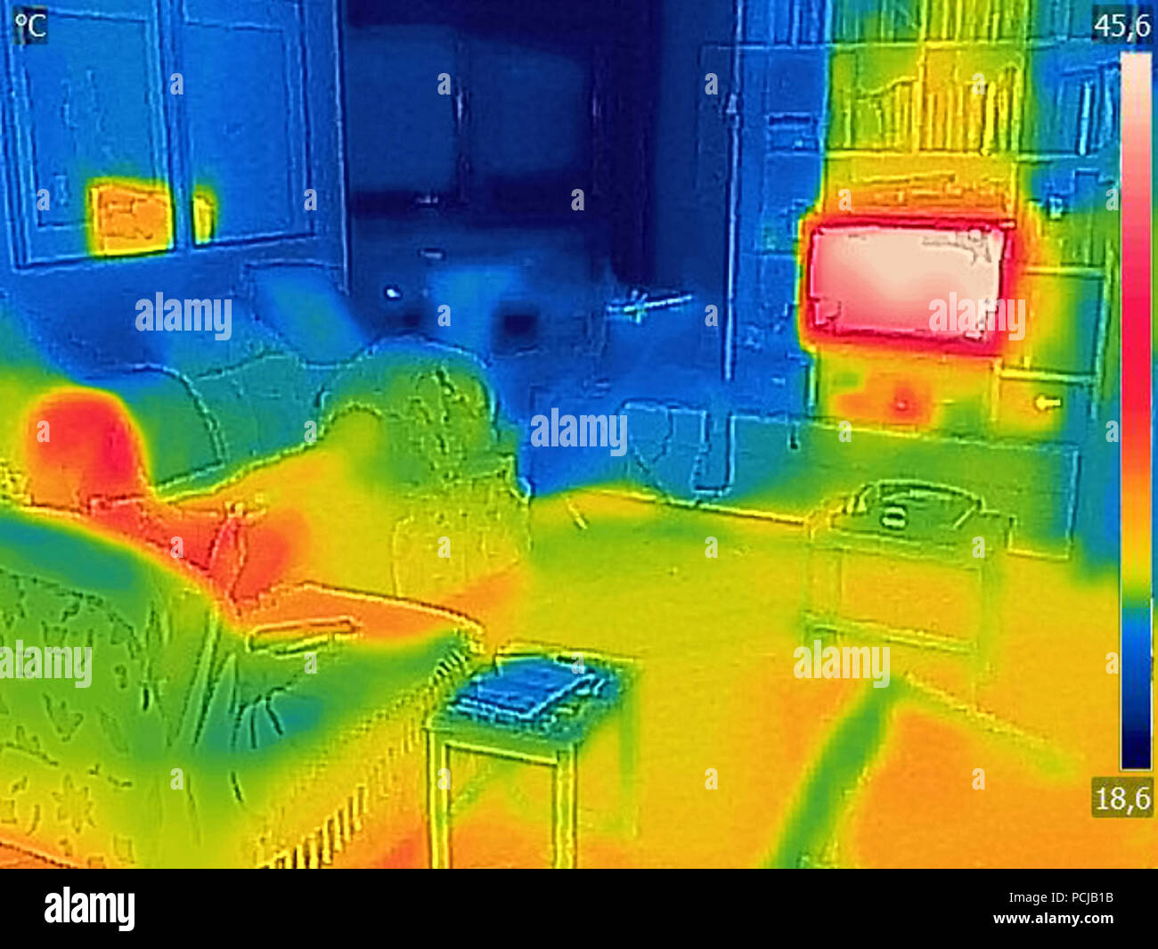 Thermal imaging people hi-res stock photography and images - Alamy