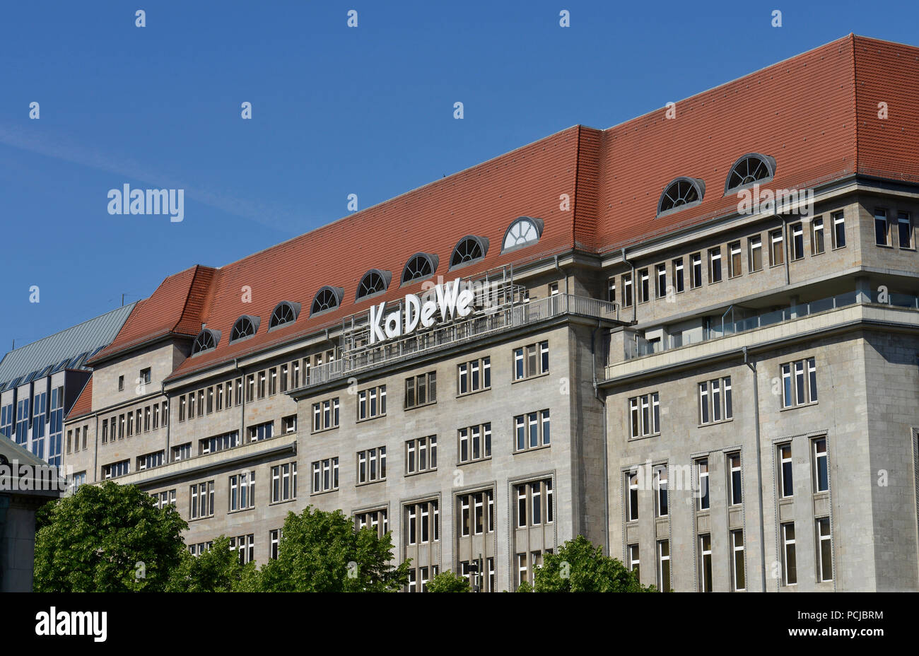 Kadewe, Tauentzienstrasse, Schoeneberg, Berlin, Deutschland Stock Photo ...