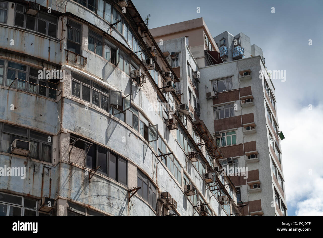 Hong kong building texture hi-res stock photography and images - Alamy