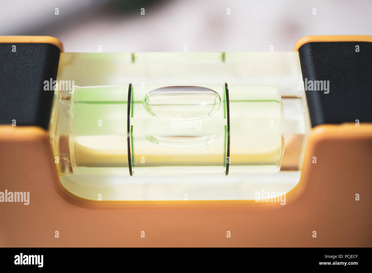 Technician using spirit level hi-res stock photography and images - Alamy