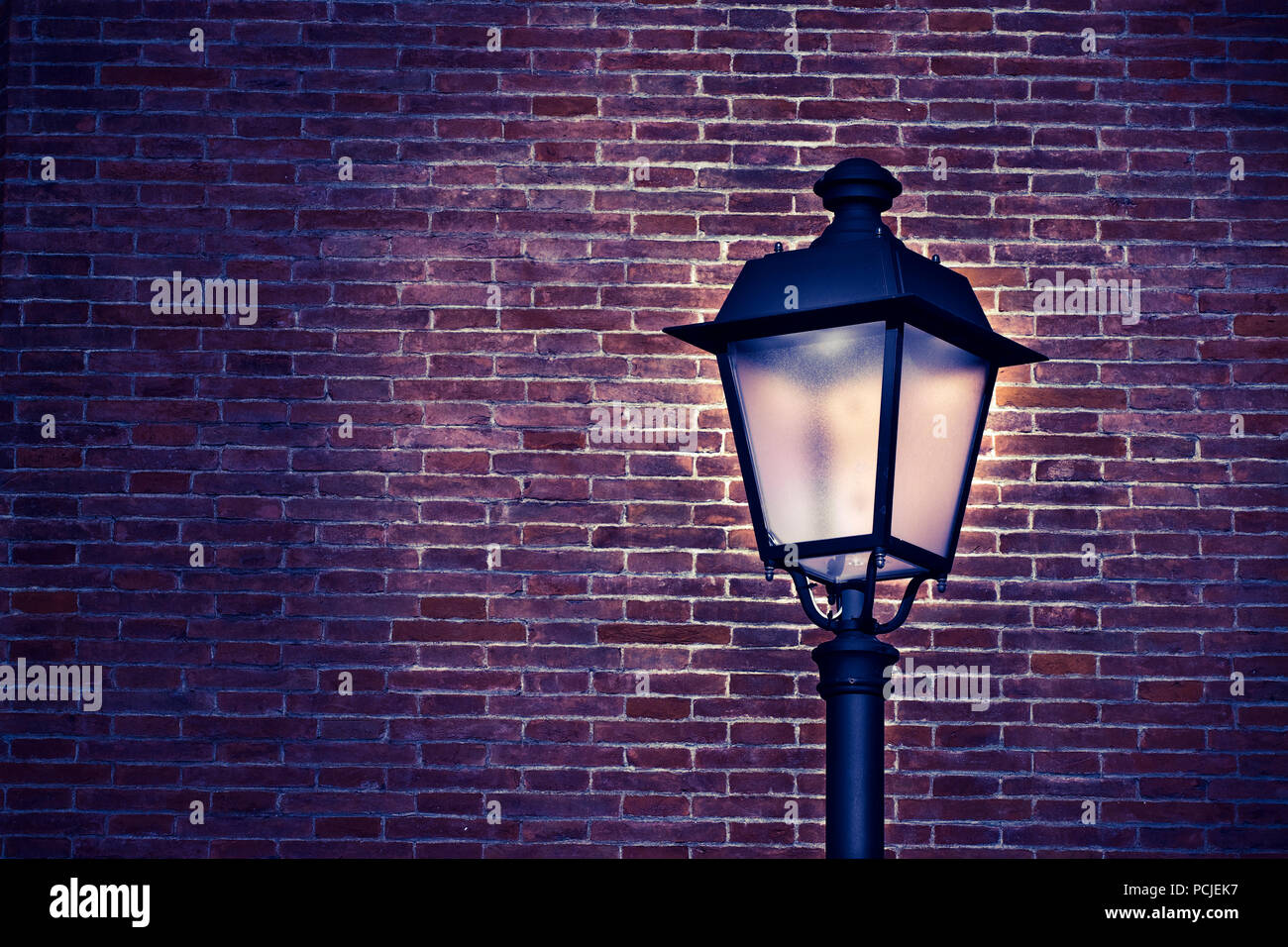 Old ancient antique lamppost hi-res stock photography and images - Alamy