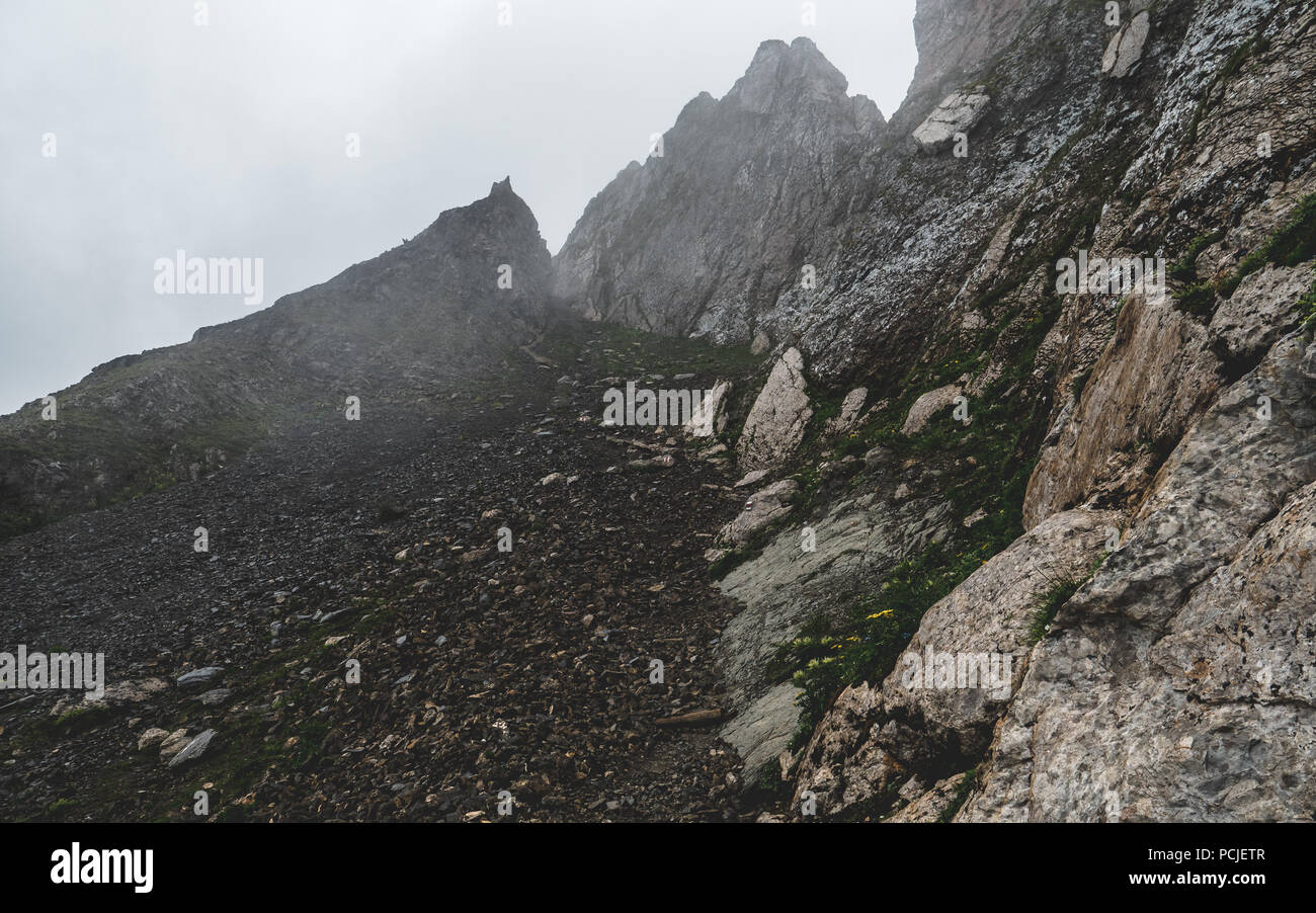 Scary footpath hi-res stock photography and images - Alamy