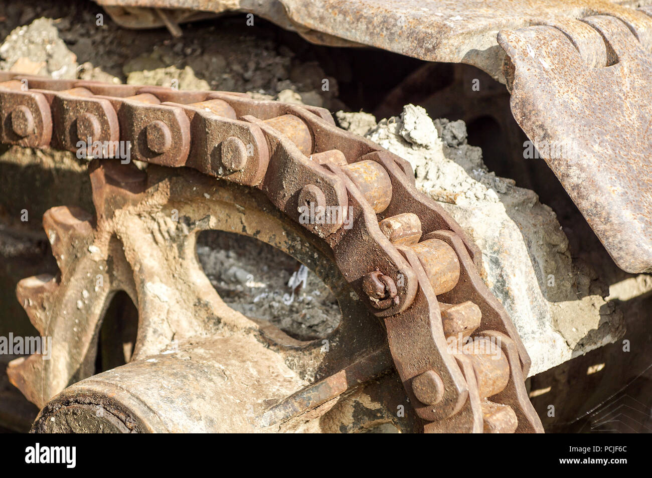 Tank tracks hi-res stock photography and images - Alamy