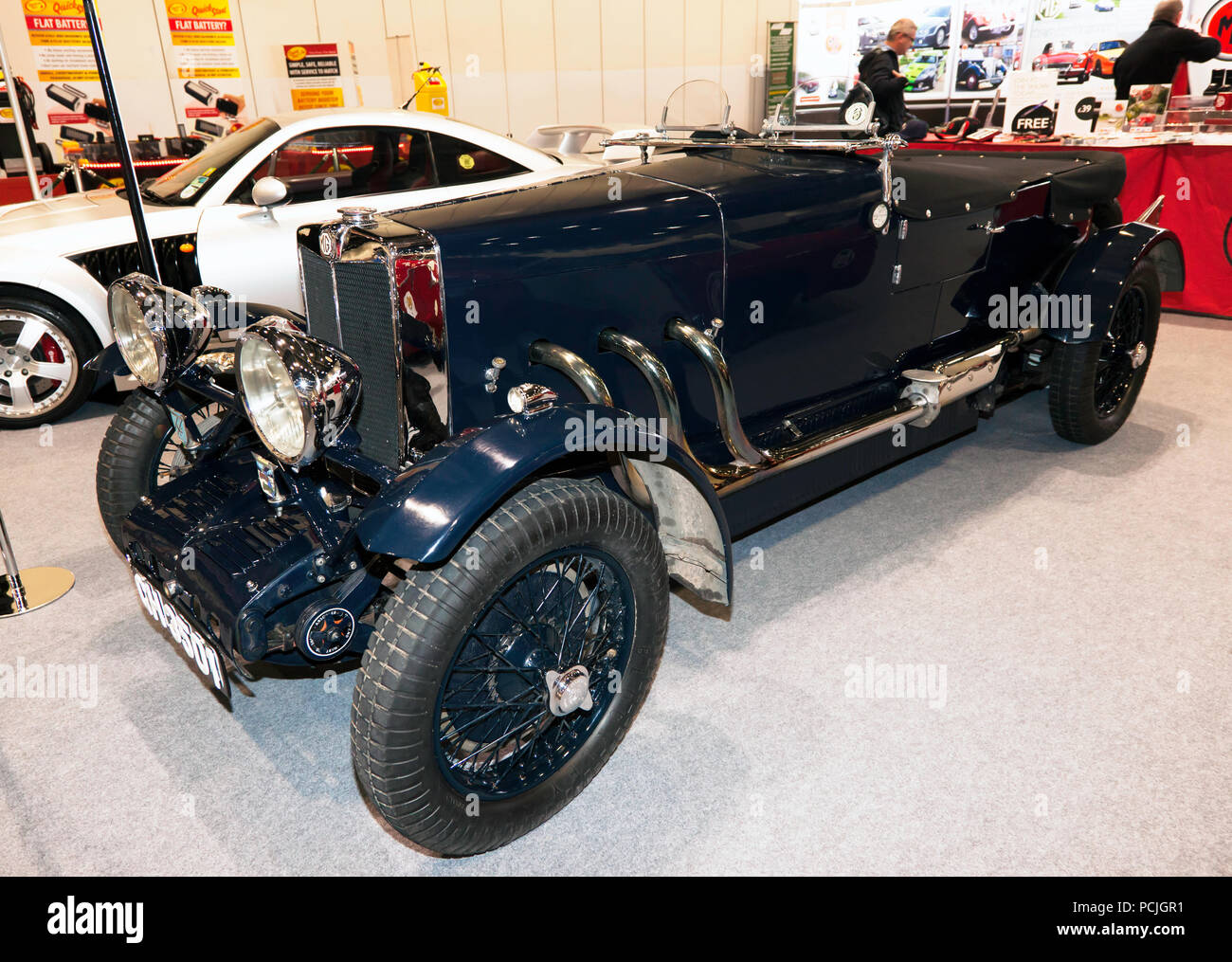 18 cylinder hi-res stock photography and images - Alamy
