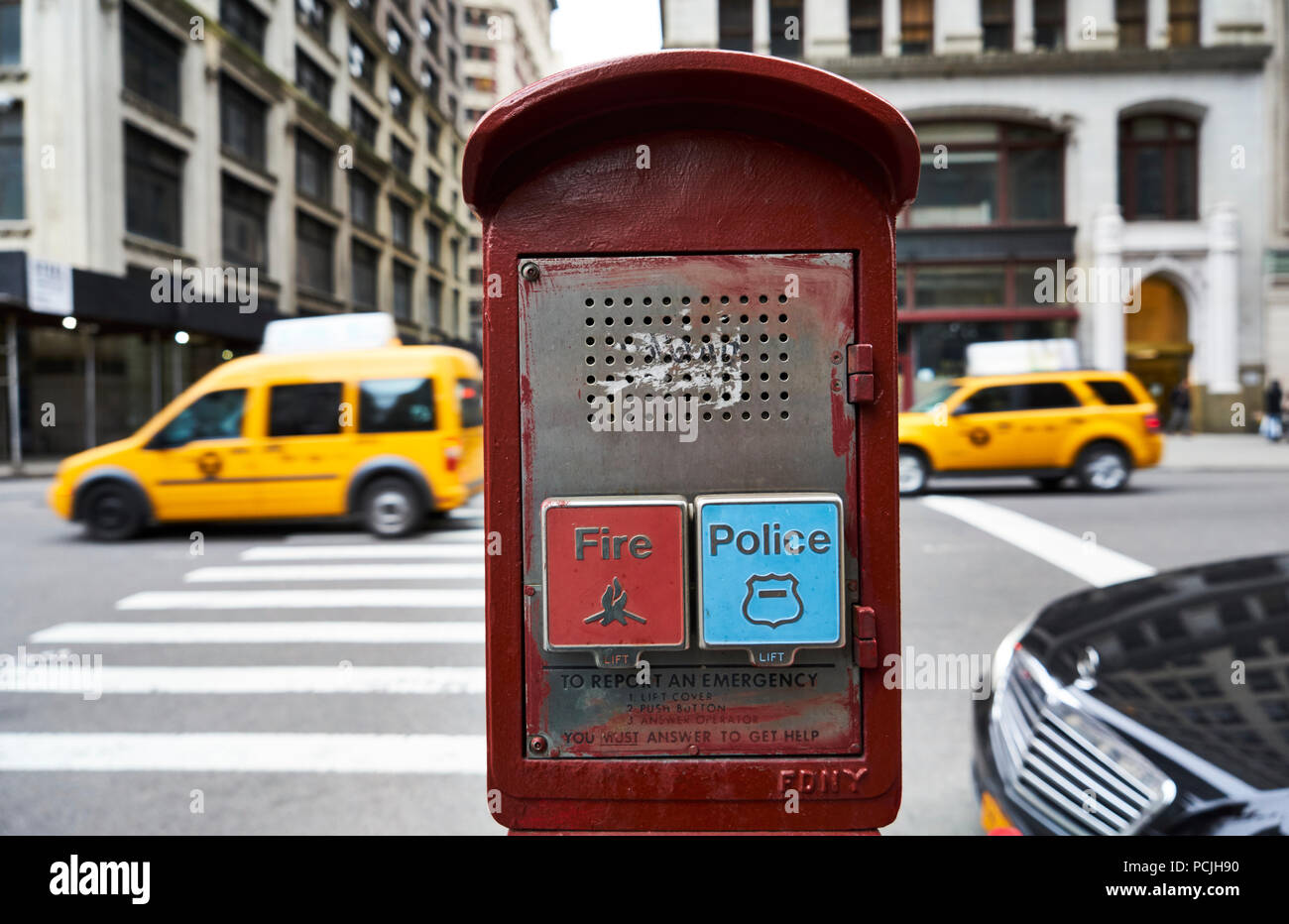 City police boxes hi-res stock photography and images - Alamy