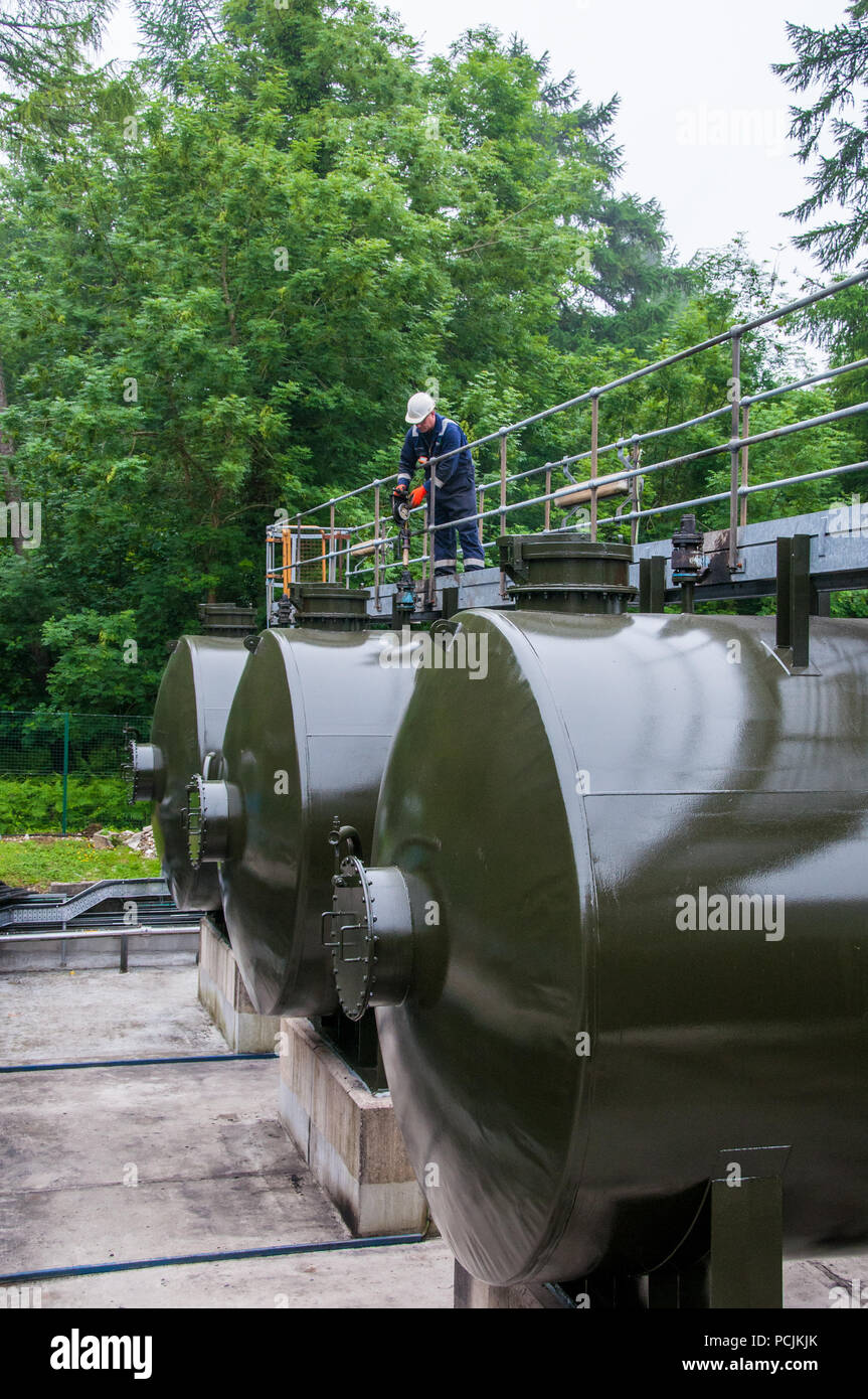 Natural gas pipeline storage hi-res stock photography and images - Alamy