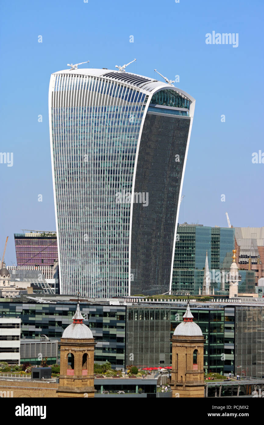 20 Fenchurch Street the Walkie-talkie building in the City of London ...
