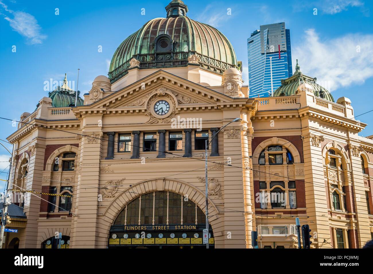 Victoria station house hi-res stock photography and images - Alamy