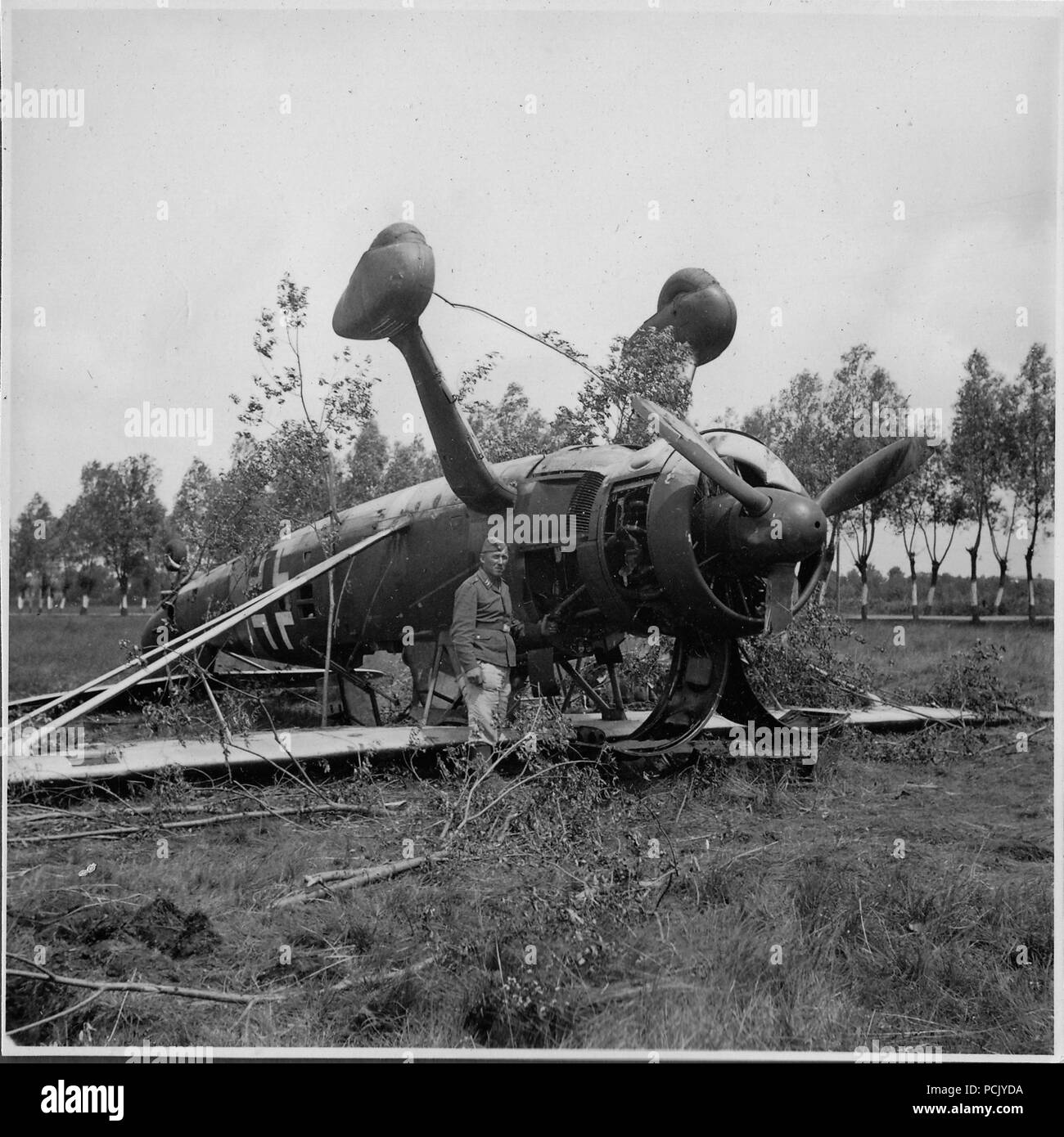 Image from a photo album relating to II. Gruppe, Jagdgeschwader 3: An ...