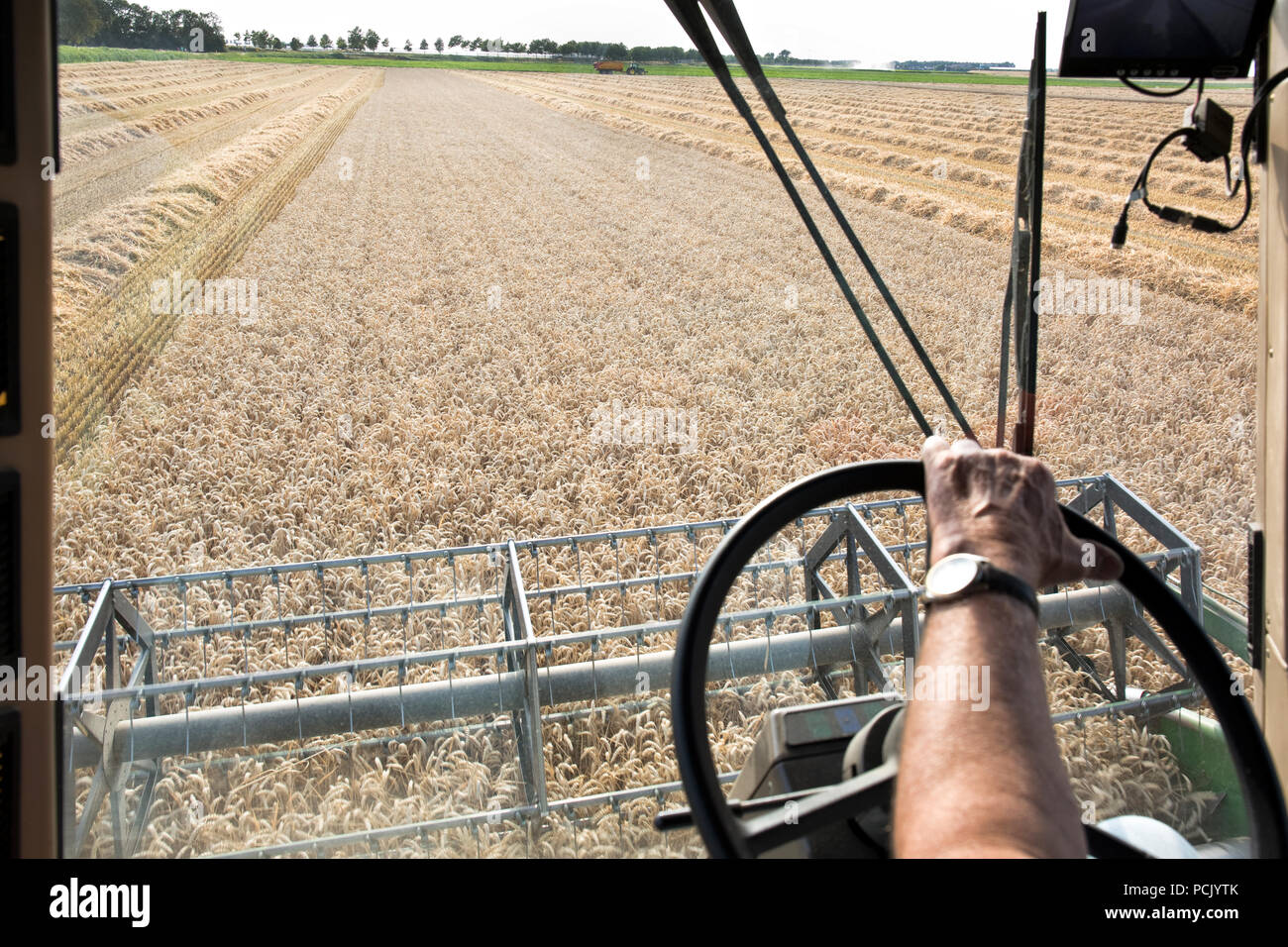 Inside combine harvester hi-res stock photography and images - Alamy
