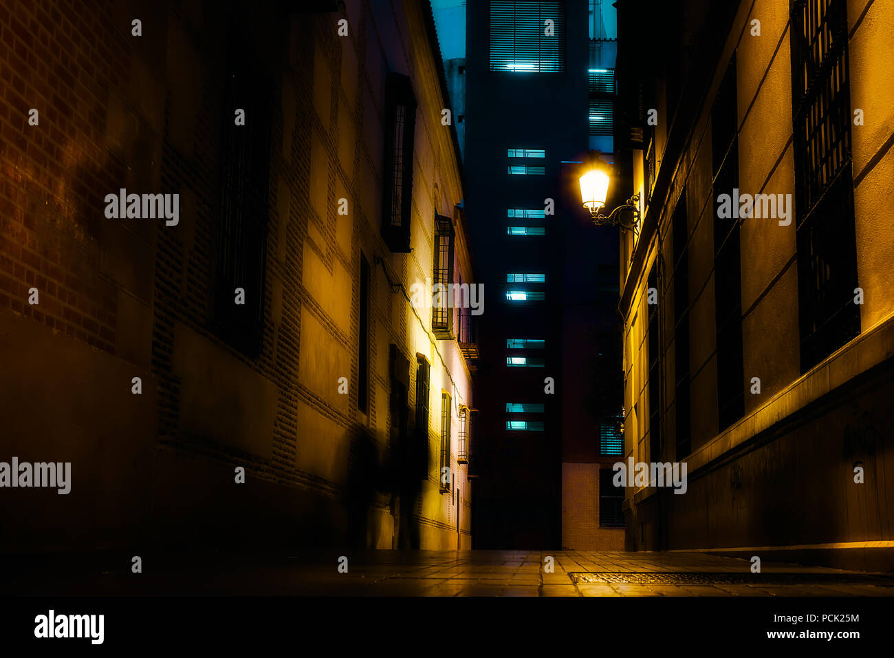 Crowd of ghosts hi-res stock photography and images - Alamy