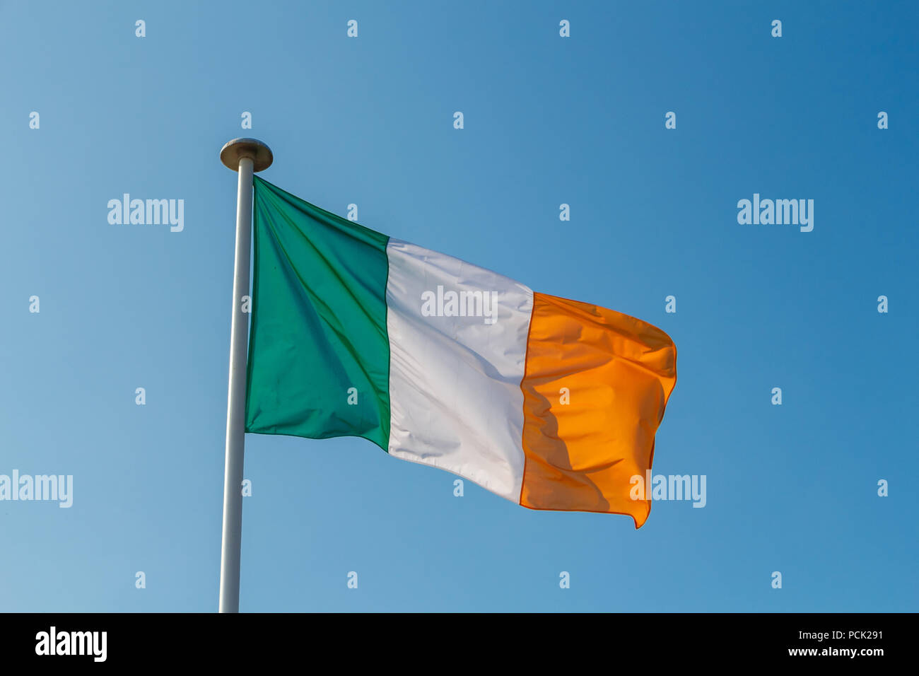 Waving irish flag hi-res stock photography and images - Alamy