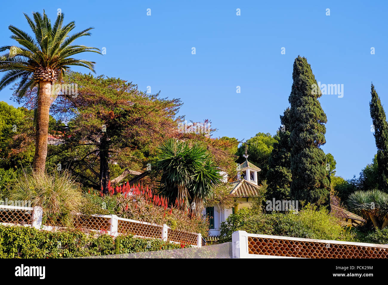 luxury garden panorama Stock Photo - Alamy