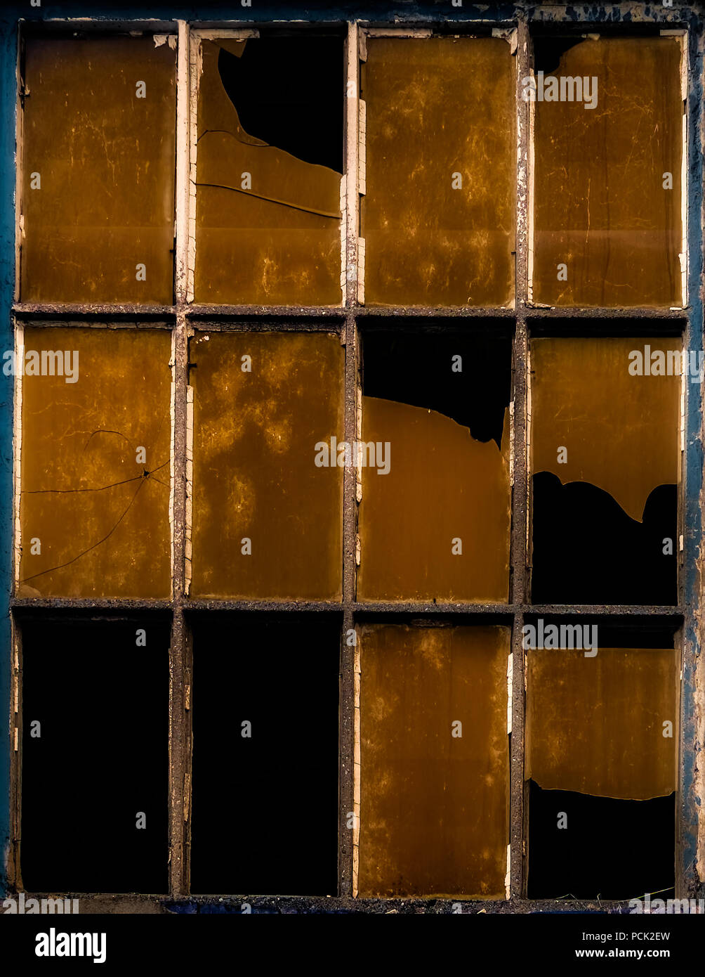 Old broken windows Stock Photo - Alamy