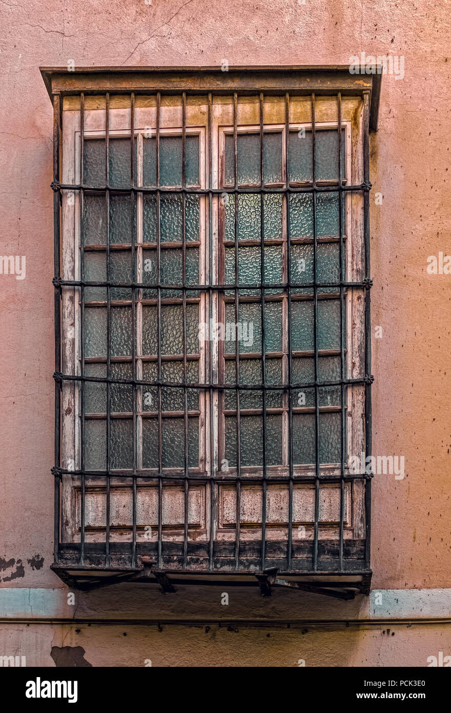 Window with bars in the old abandoned building Stock Photo - Alamy