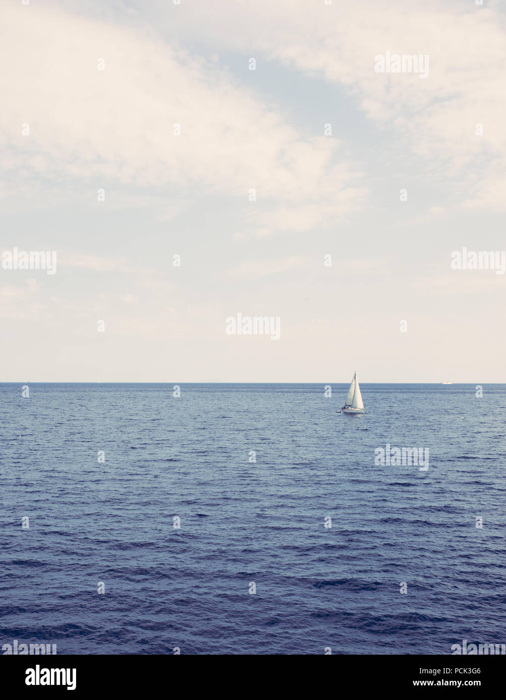 Water vessel hi-res stock photography and images - Alamy