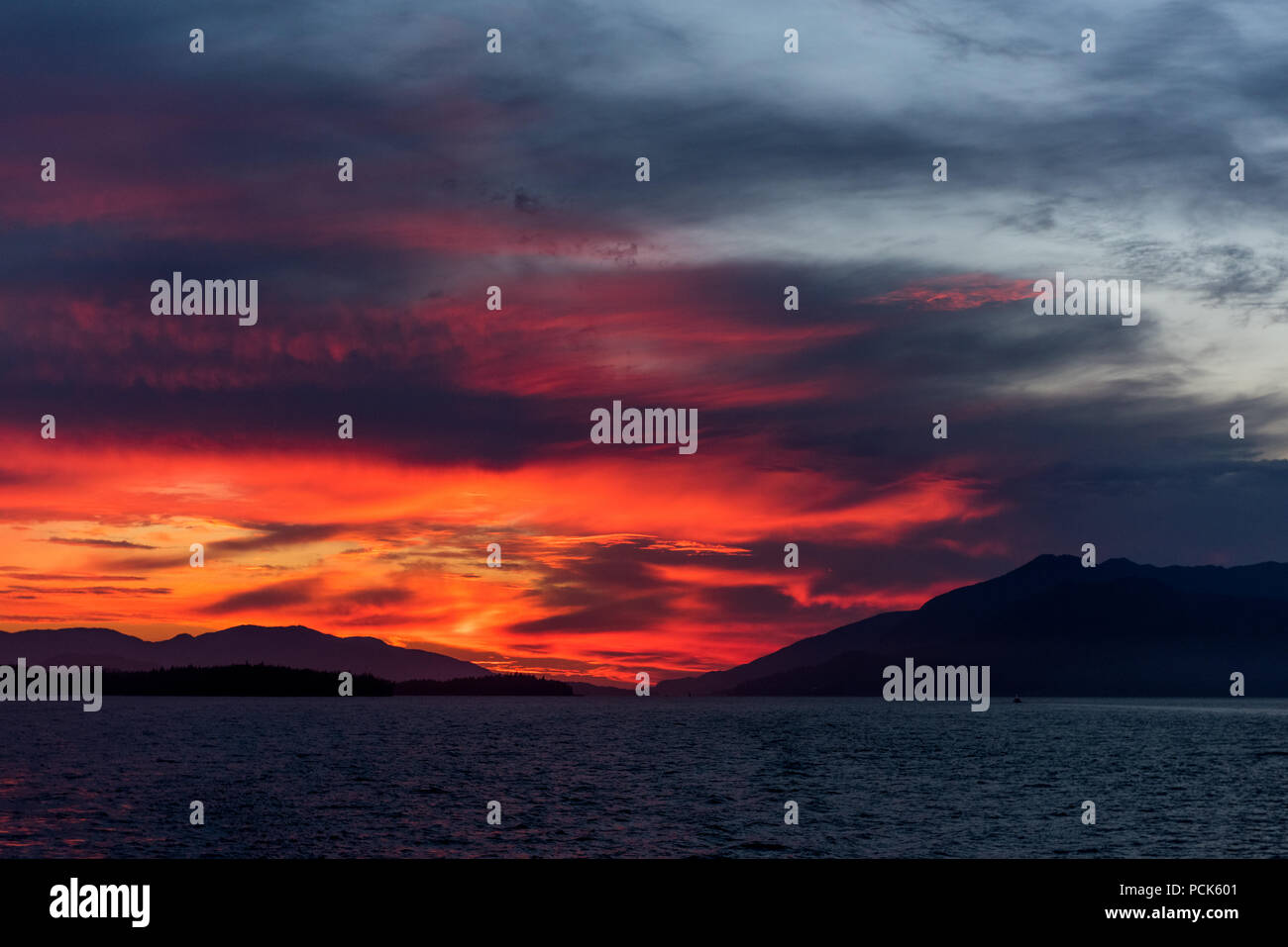 Inside passage sunset hi-res stock photography and images - Alamy