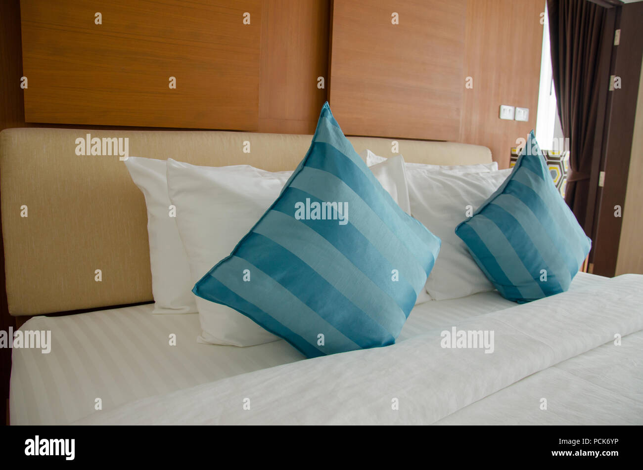 Generic hotel room hi-res stock photography and images - Alamy