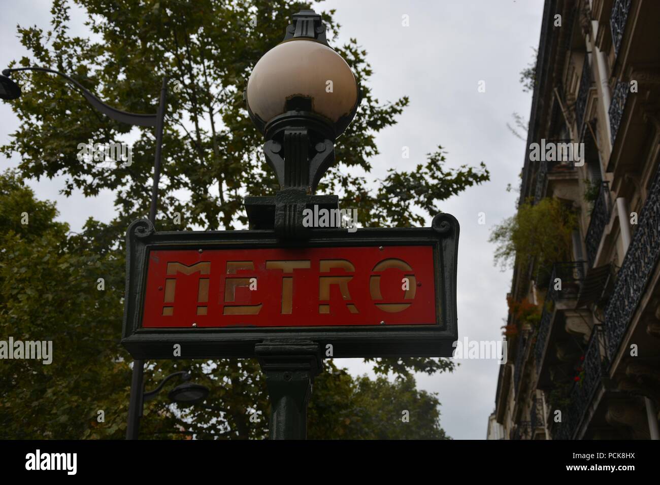 Traditional Paris Metro Sign Stock Photo - Alamy