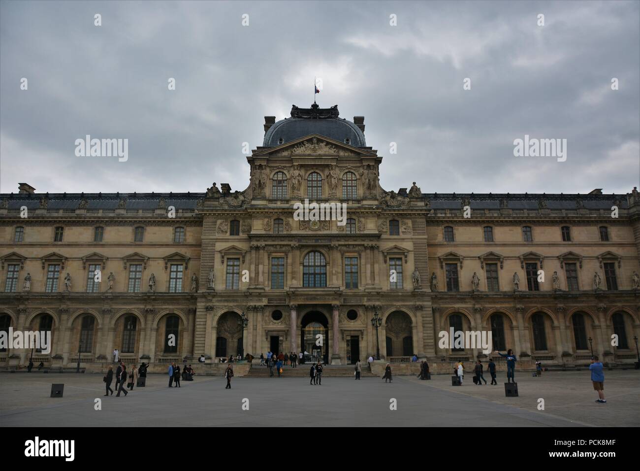 Perrault’s Colonnade Square and the Louvre Museum Stock Photo - Alamy