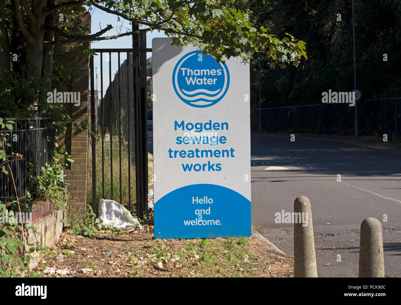 Sewage treatment works hi-res stock photography and images - Alamy