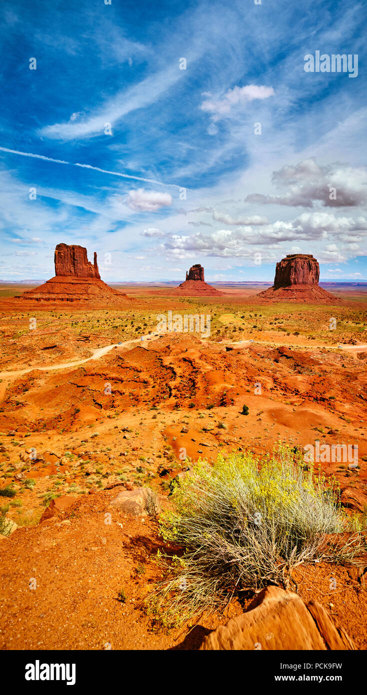 Utah buttes iconic landscape hi-res stock photography and images - Alamy