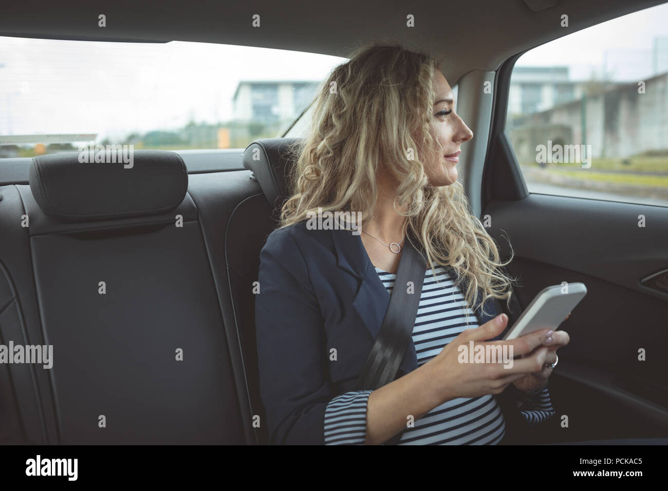 Window of a car hi-res stock photography and images - Alamy