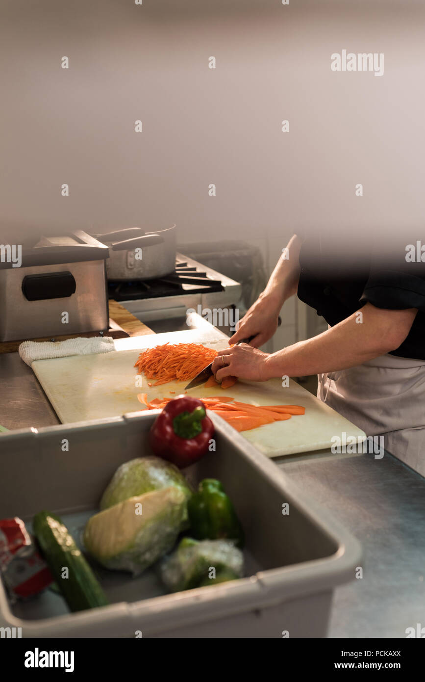 Vegetables storage hi-res stock photography and images - Alamy