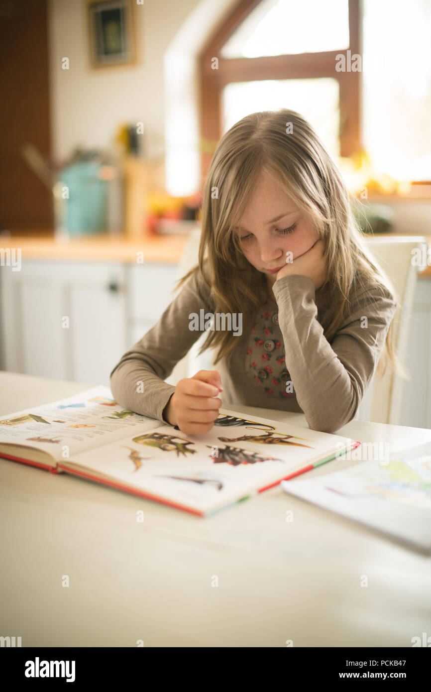A girl in kitchen hi-res stock photography and images - Alamy