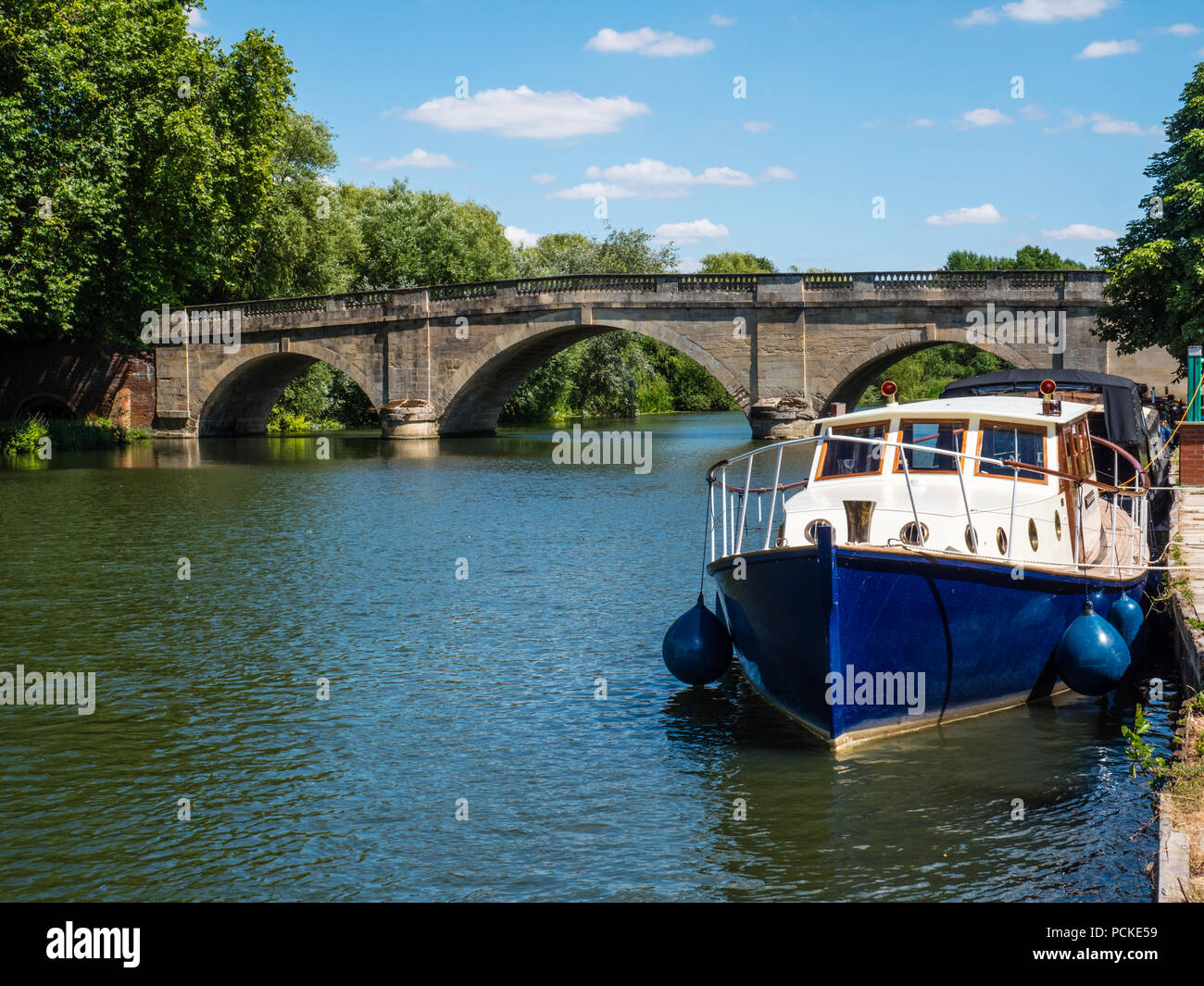 Shillingford Bridge, River Thames, Shillingford, Oxfordshire, England ...