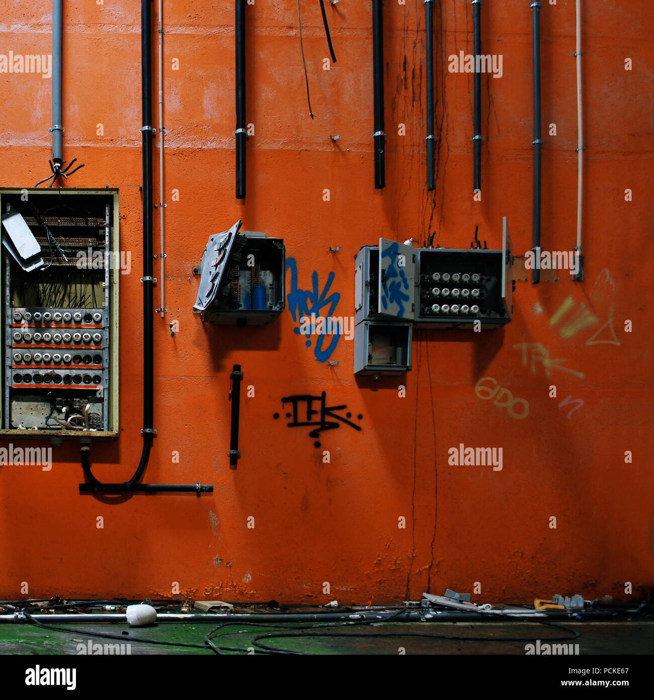 Electricity Conduction High Resolution Stock Photography and Images - Alamy