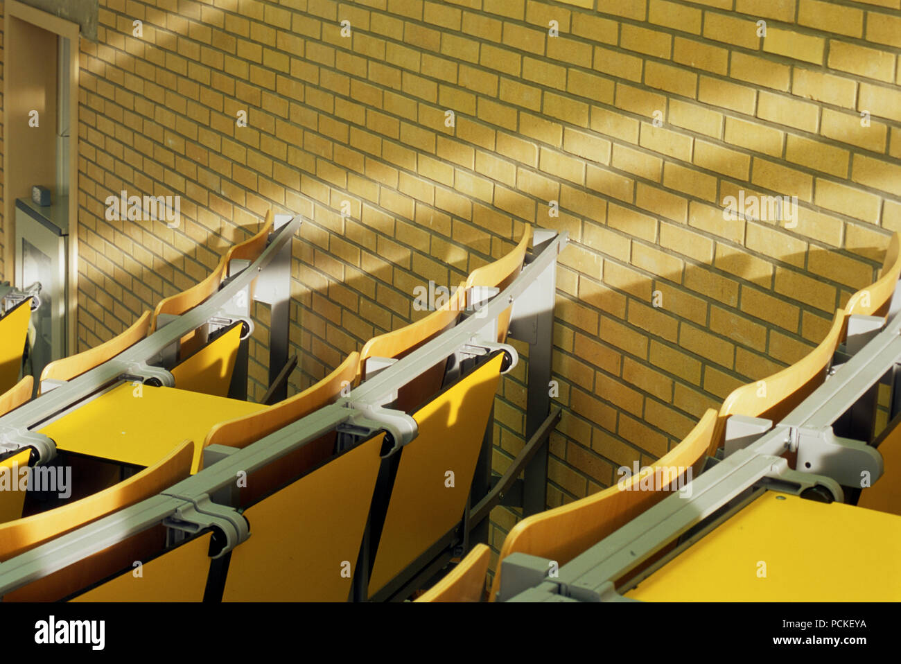 The faculty of Medicine and Pharmacy at the Mons University (Belgium ...