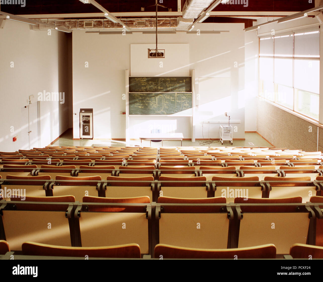 The faculty of Medicine and Pharmacy at the Mons University (Belgium ...