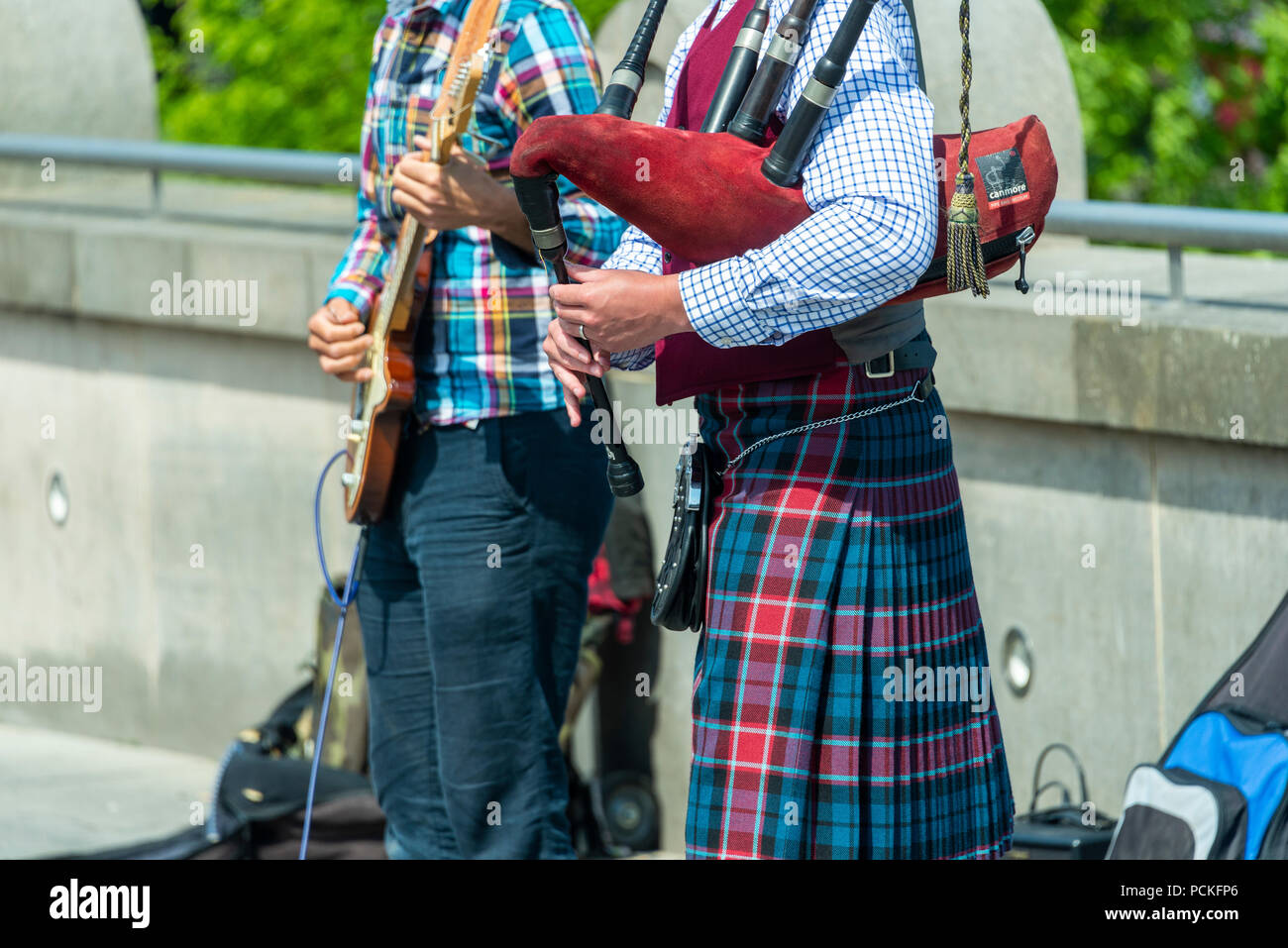 Bagpipe players perform hi-res stock photography and images - Alamy