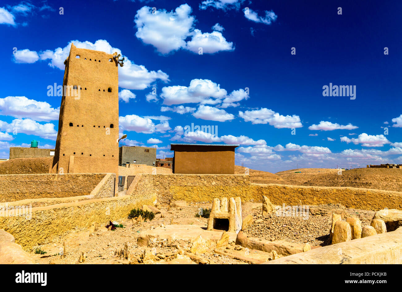 Borj Cheikh el Hadj in Beni Isguen, a city in the Mzab Valley, Algeria ...