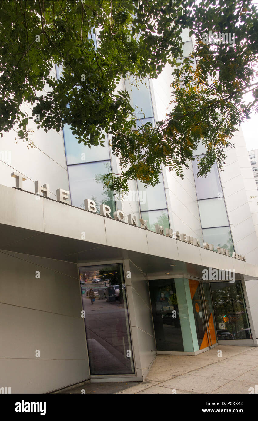 Bronx Museum of the Arts New York City Stock Photo - Alamy