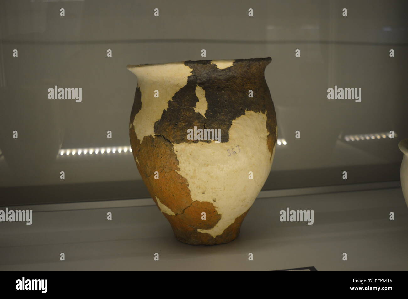 Ceramic vessel hi-res stock photography and images - Alamy