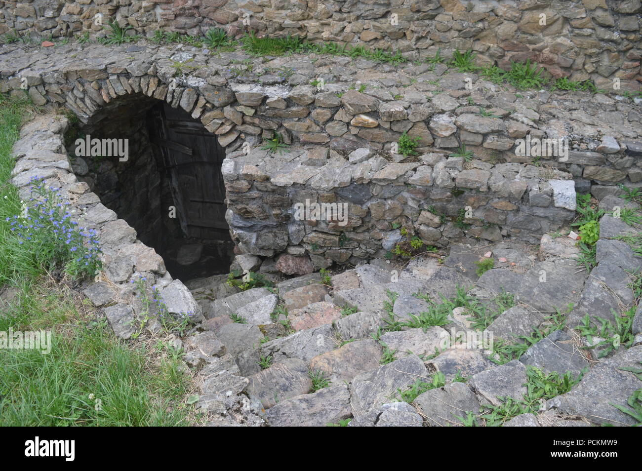 Medieval monuments hi-res stock photography and images - Alamy