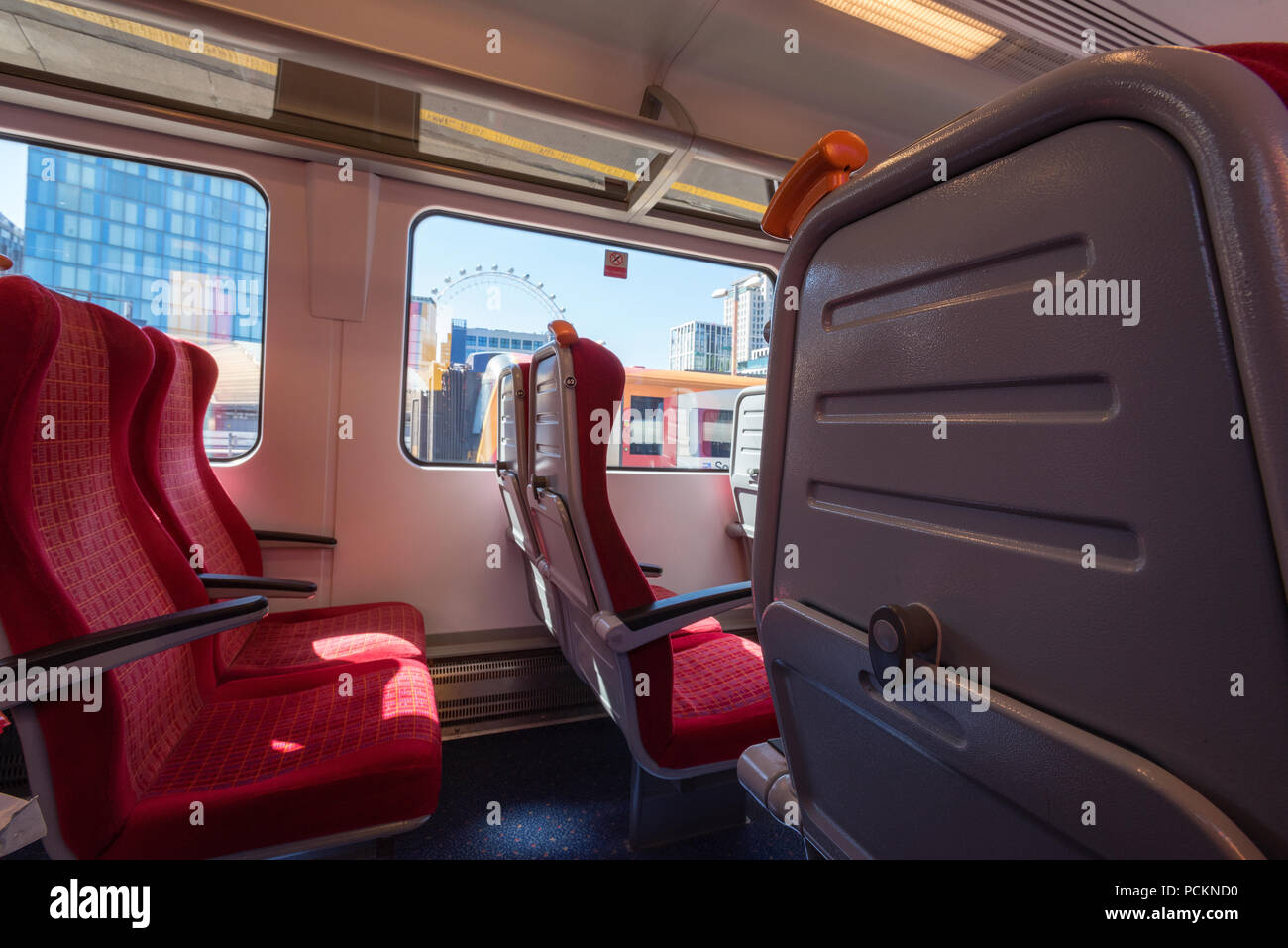 Inside waterloo station hi-res stock photography and images - Alamy