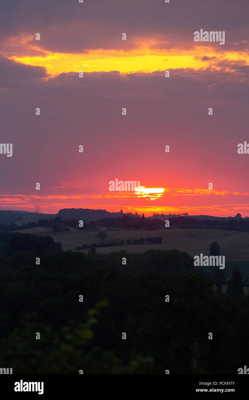 Europe sunset setting hi-res stock photography and images - Alamy