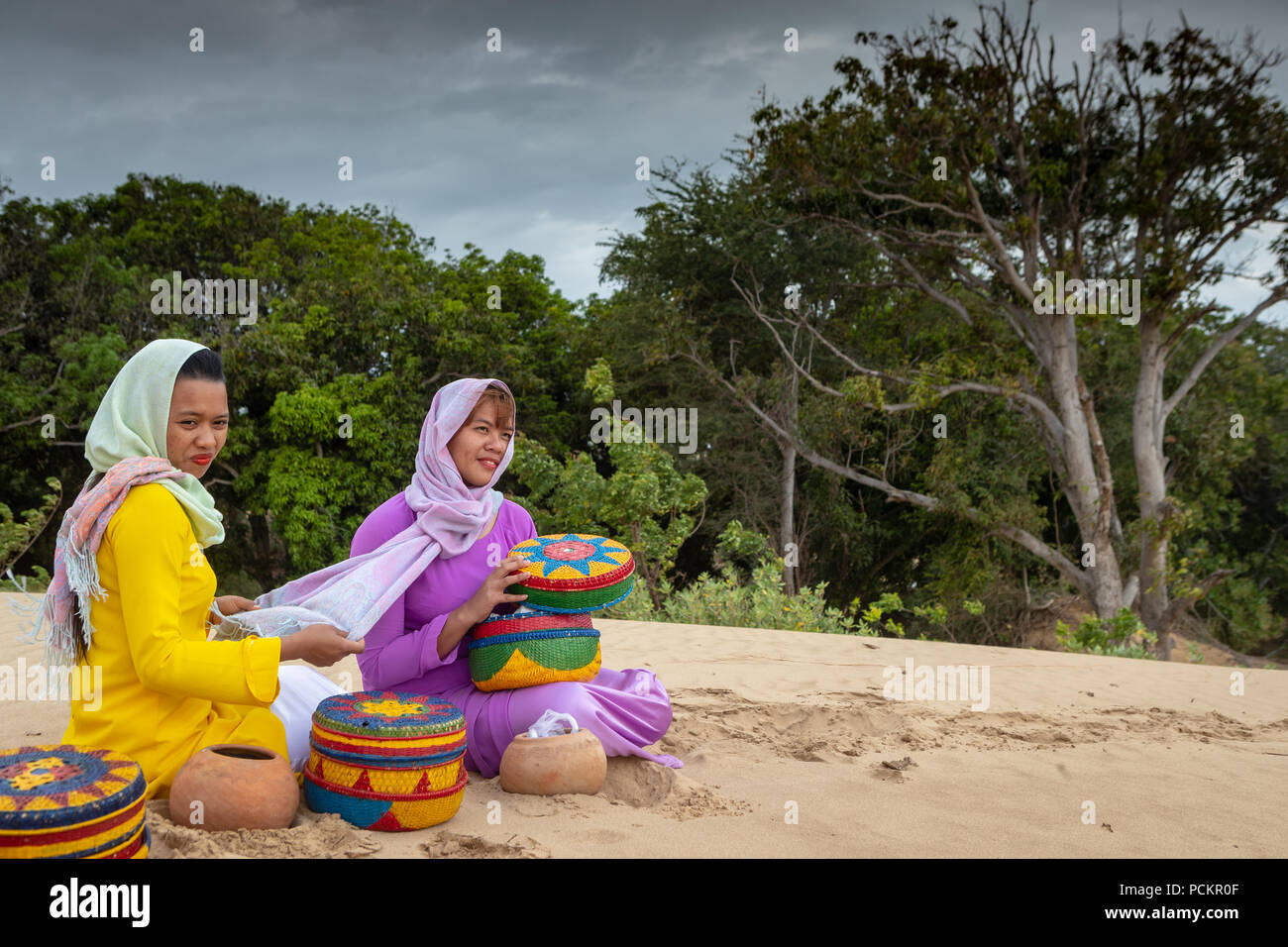 Cham minority hi-res stock photography and images - Alamy