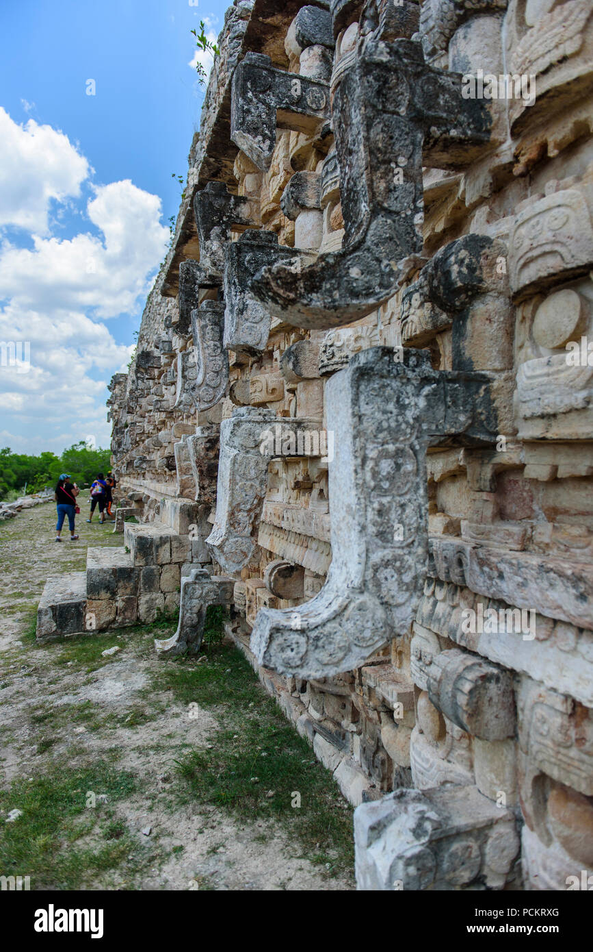 Maya kabah arch hi-res stock photography and images - Alamy