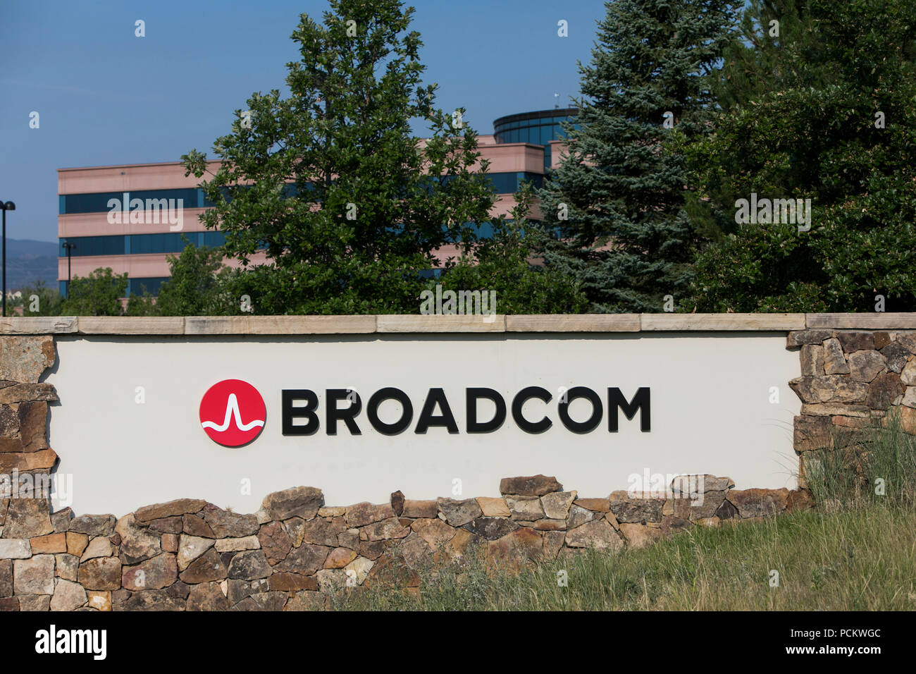 Broadcom inc logo hi-res stock photography and images - Alamy