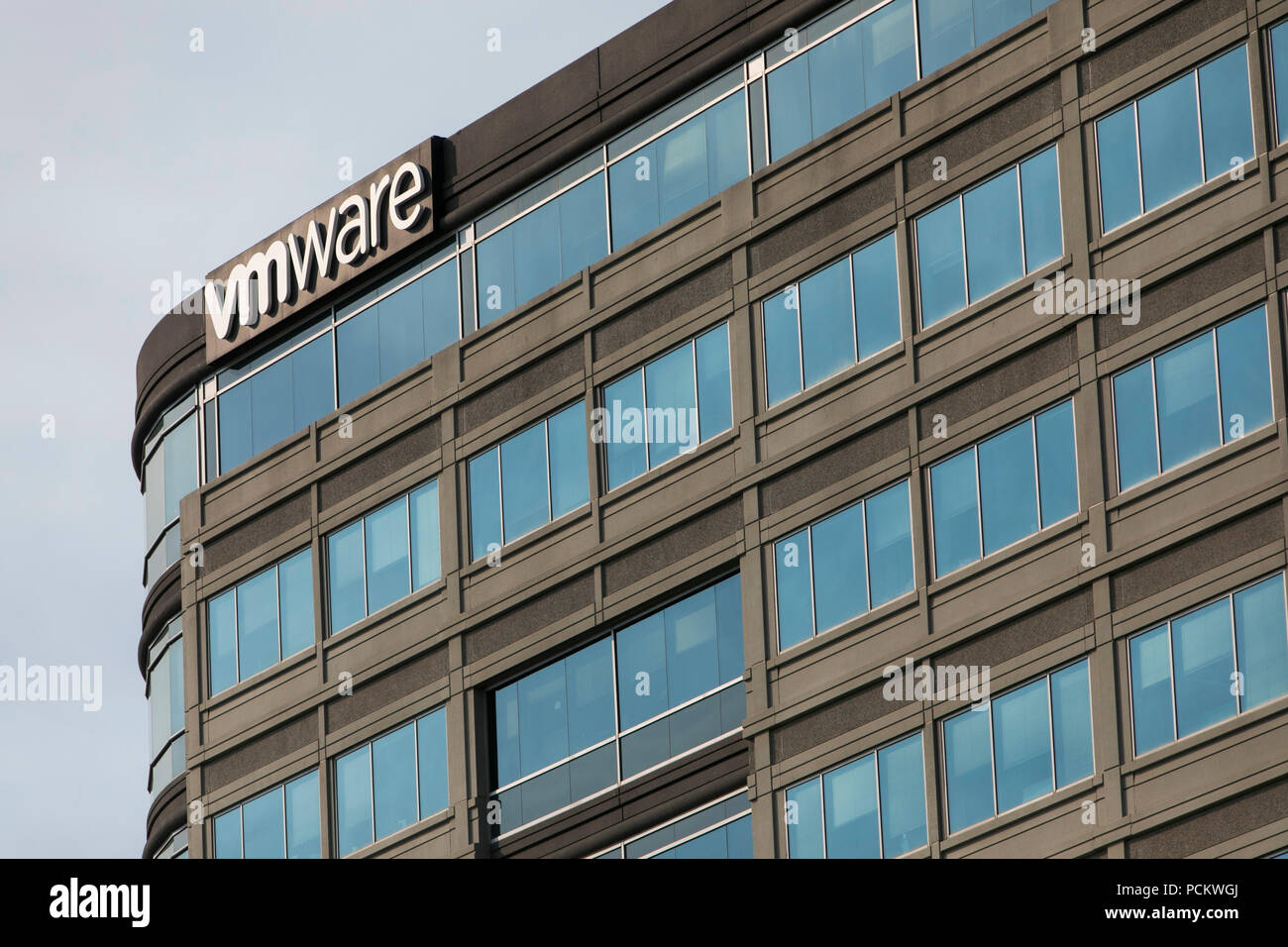 Vmware office hi-res stock photography and images - Alamy