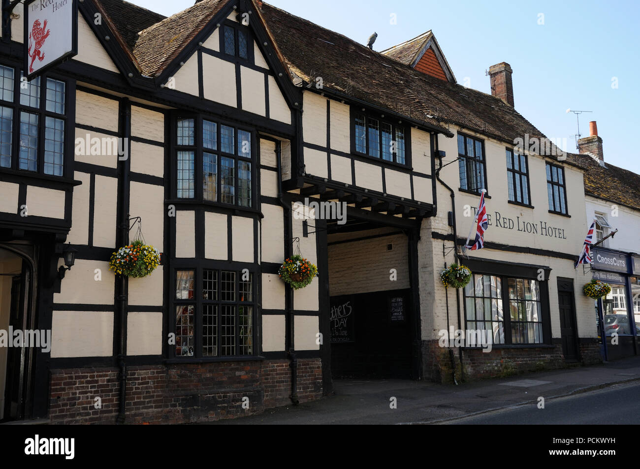 The 16th century, Red lion Hotel, High Street, Wendover ...