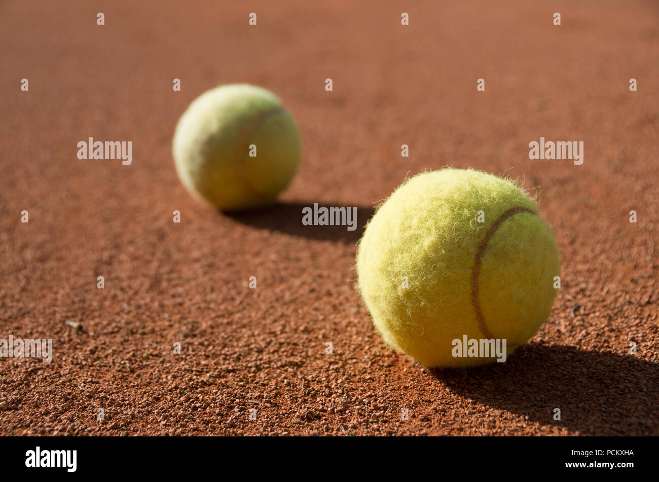 Two tennis balls hi-res stock photography and images - Alamy